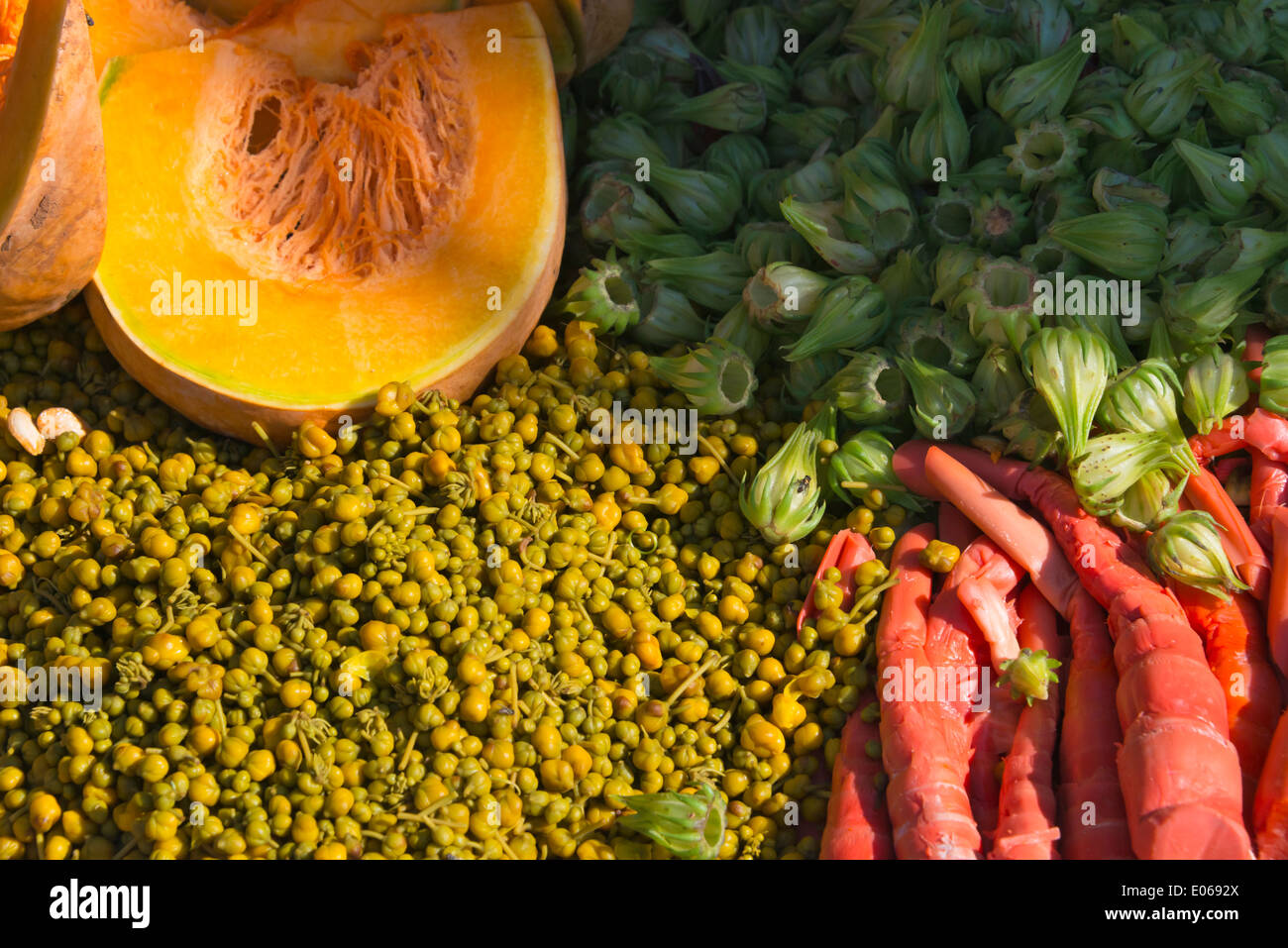 Selling vegetable at the market, Bagan, Myanmar Stock Photo - Alamy