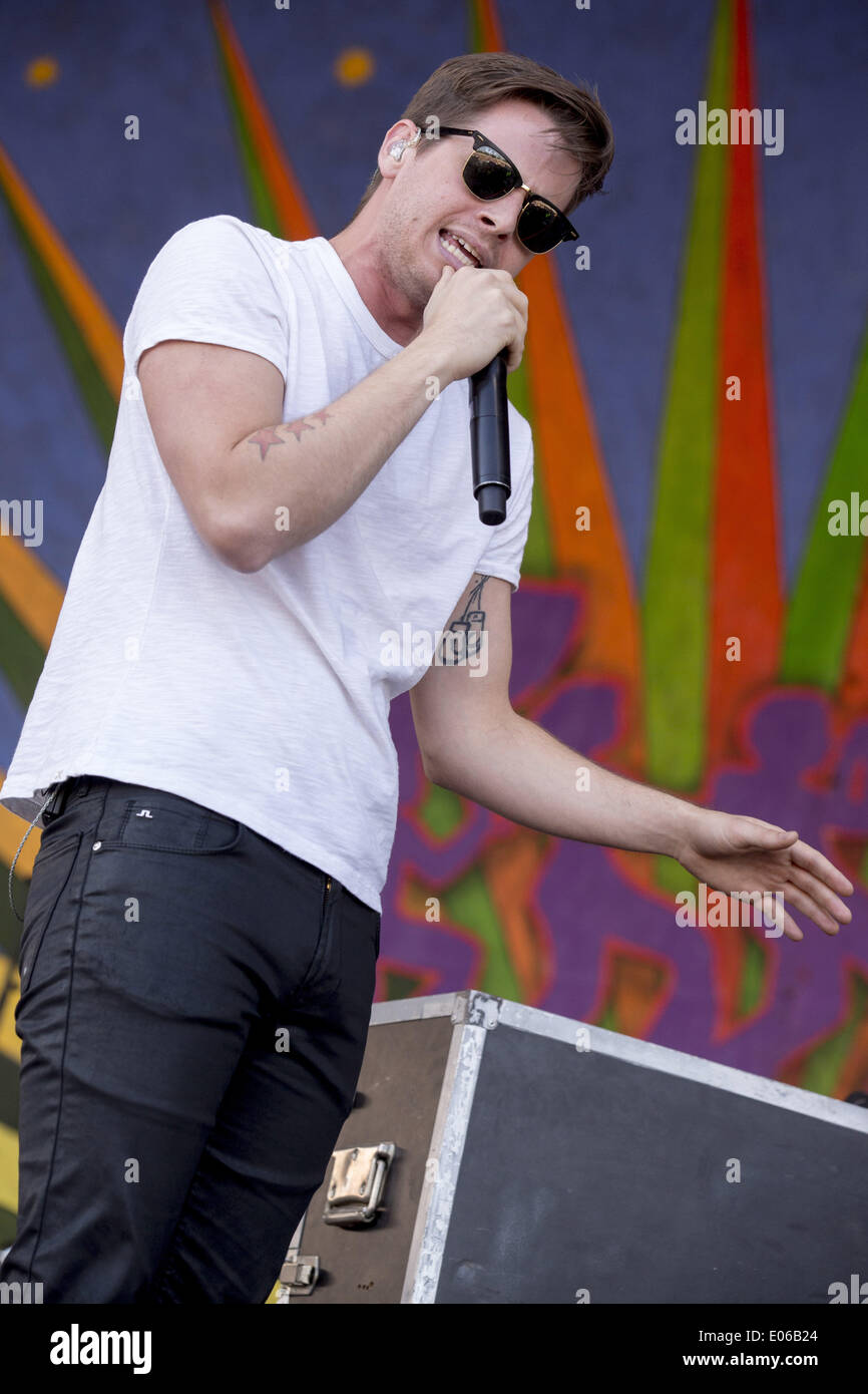 Mark foster of foster the people hi-res stock photography and images ...