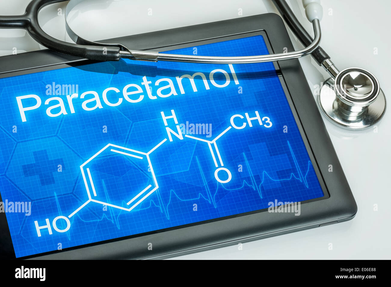 Tablet with the chemical formula of paracetamol Stock Photo - Alamy