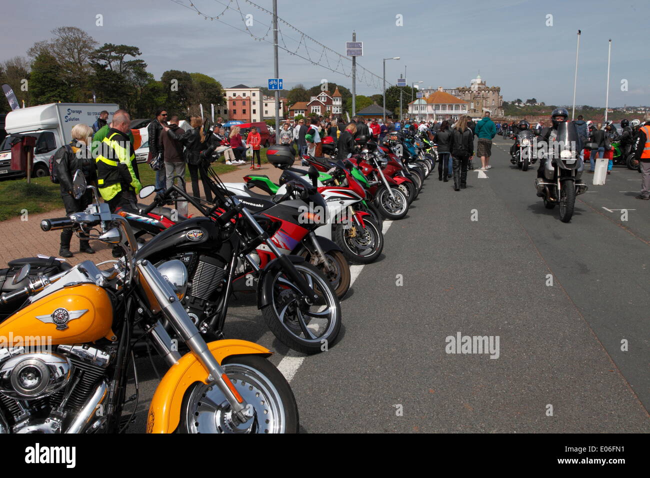 Bikers motorcycles motorcyclists hi-res stock photography and images ...