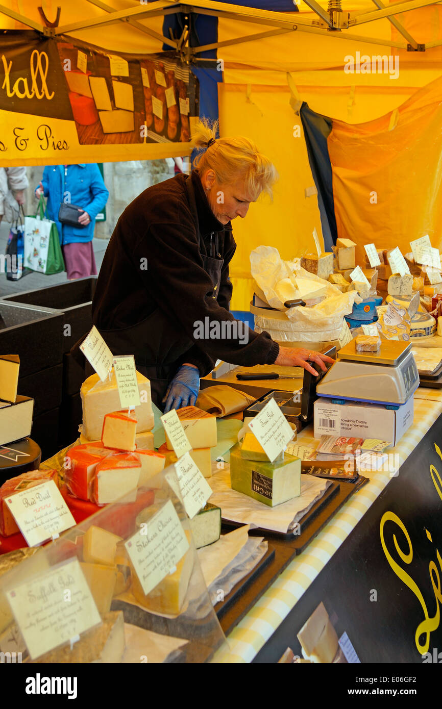 Cheese seller hi-res stock photography and images - Alamy