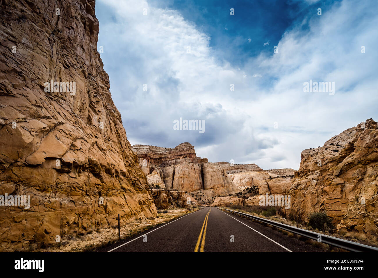 Scenic Route 24 through Capitol Reef National Park, Utah, USA Stock ...