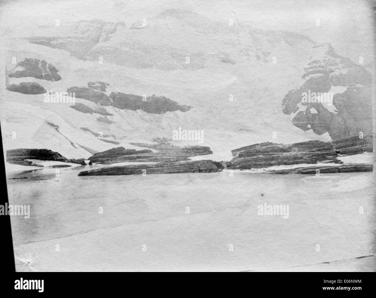 A black-and-white photograph from October 1892 of Mont-Perdu, a ...