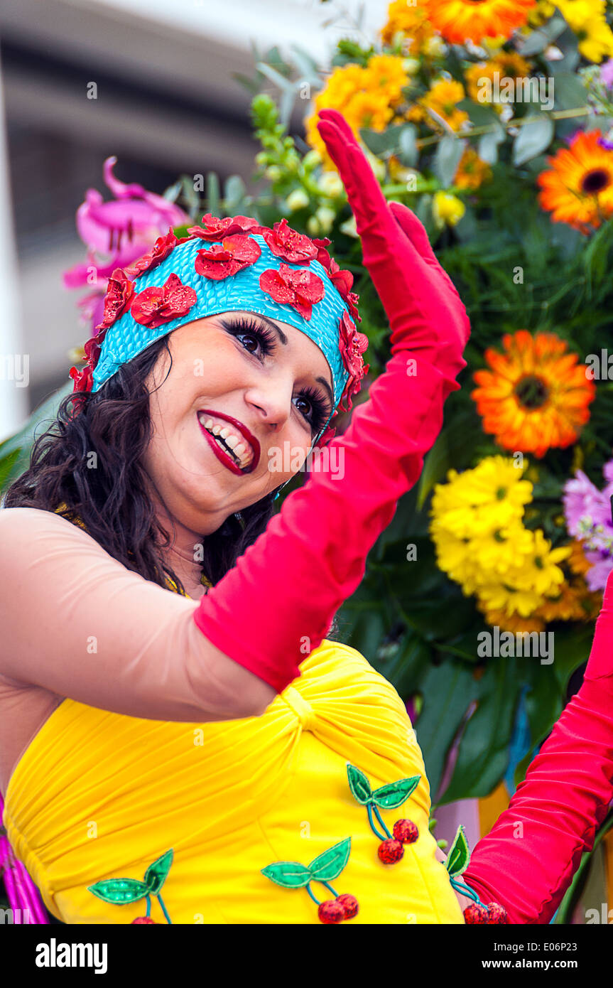 Europe, France, Alpes-Maritimes, Nice. Carnival. Corso fleuri, parade ...