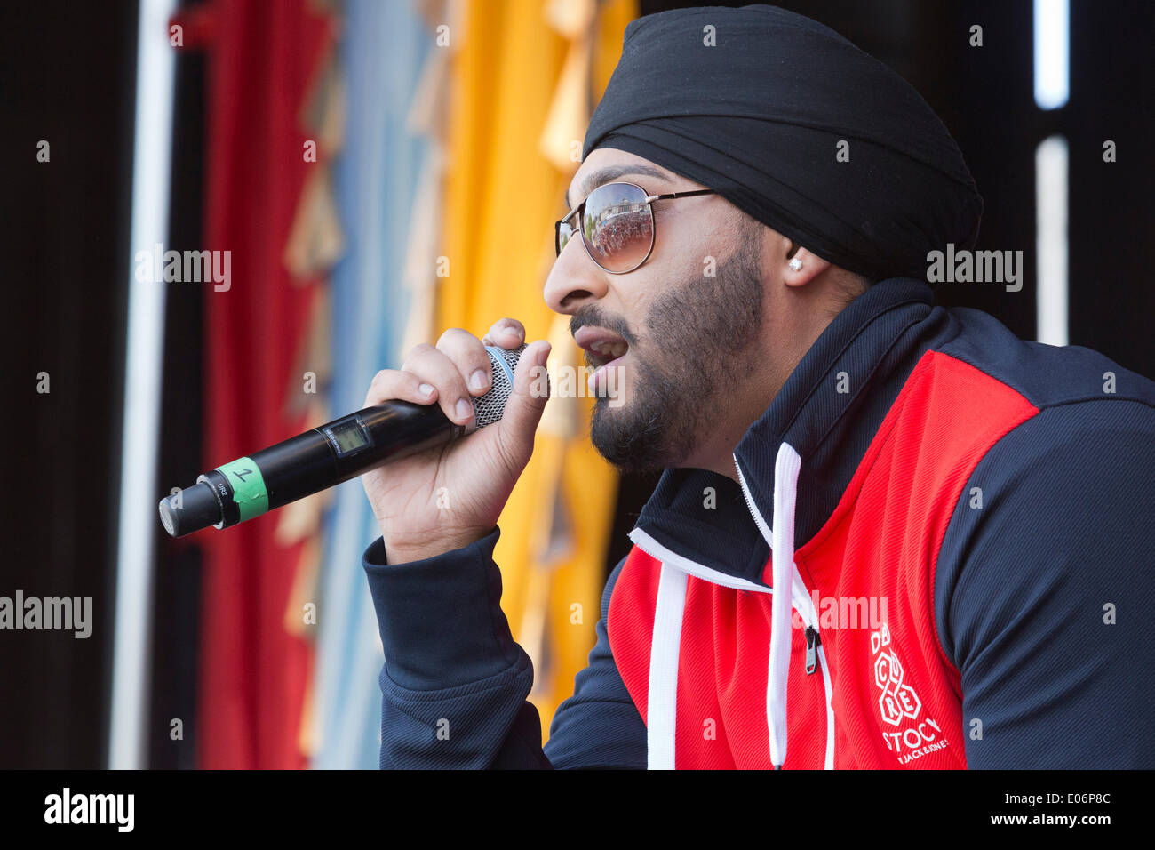 London, UK. 4 May 2014. Pictured: Singer San2. The Mayor's Vaisakhi ...