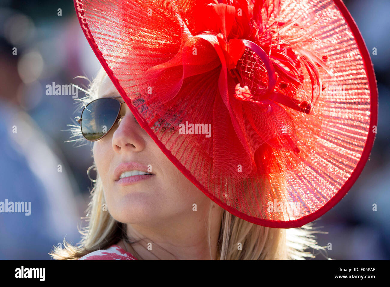 Allison Duffee, from Richmond, Va., keeps an eye on the track in the ...