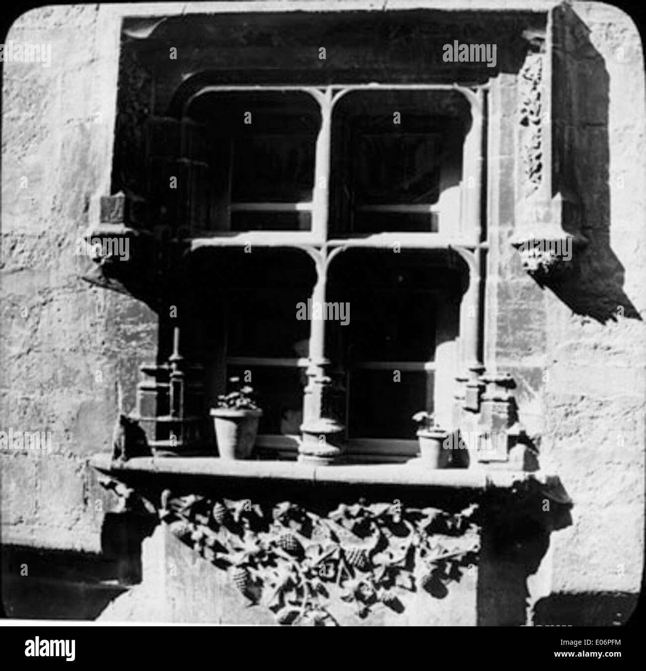 Photograph of a 15th-century window in Villefranche-de-Rouergue, France ...