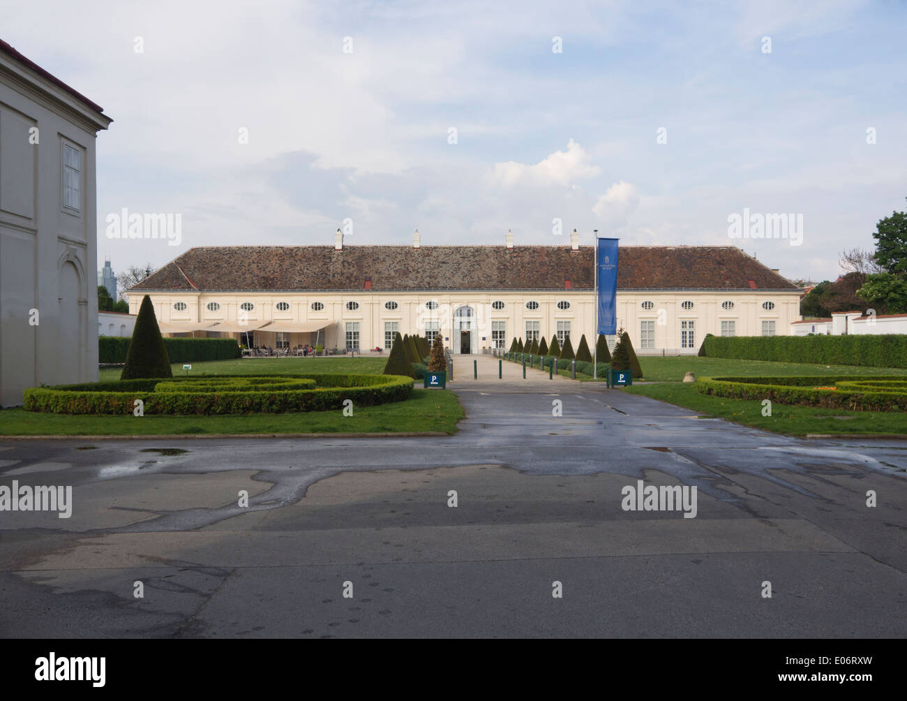 Augarten porcelain manufactory hi-res stock photography and images - Alamy