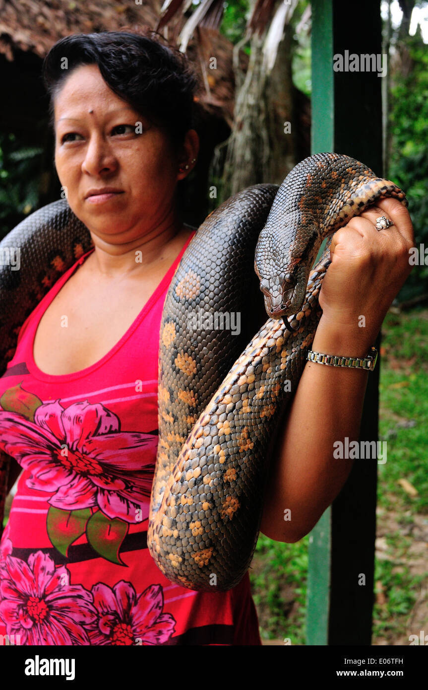 Python snake show - QUISTOCOCHA - Zoological Park in IQUITOS ...