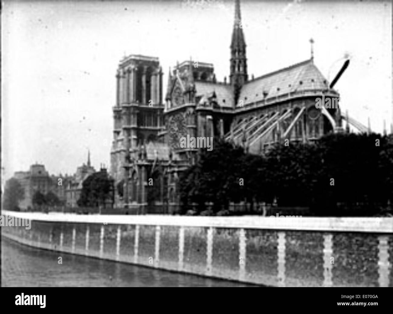 This photograph shows the chevet (eastern apse) of the Notre-Dame ...