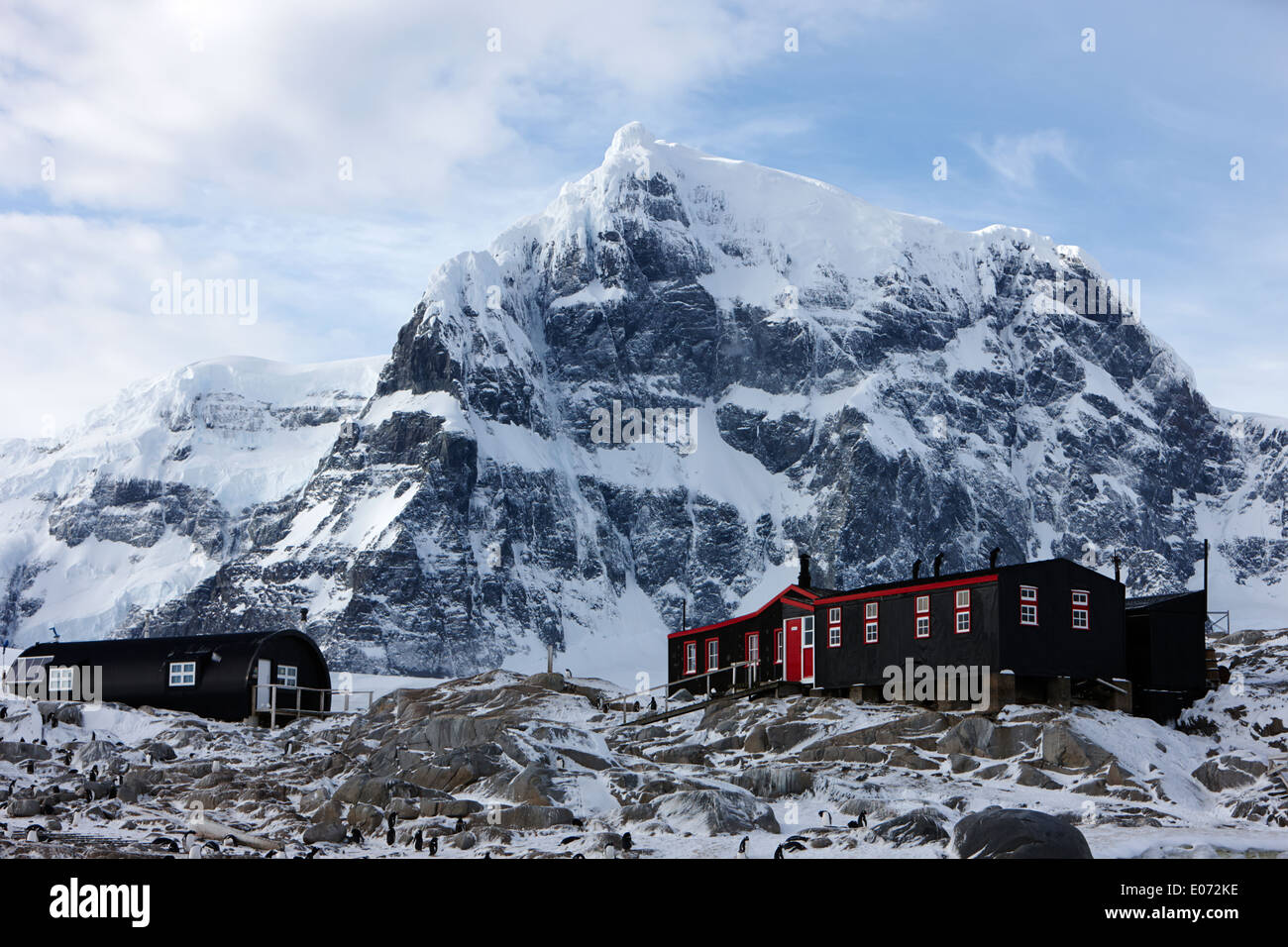 port lockroy british antarctic heritage trust station on goudier island ...