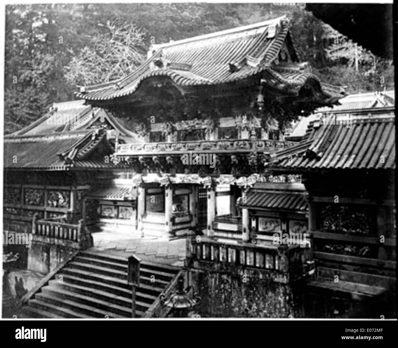 Palace architecture styles Black and White Stock Photos & Images - Alamy