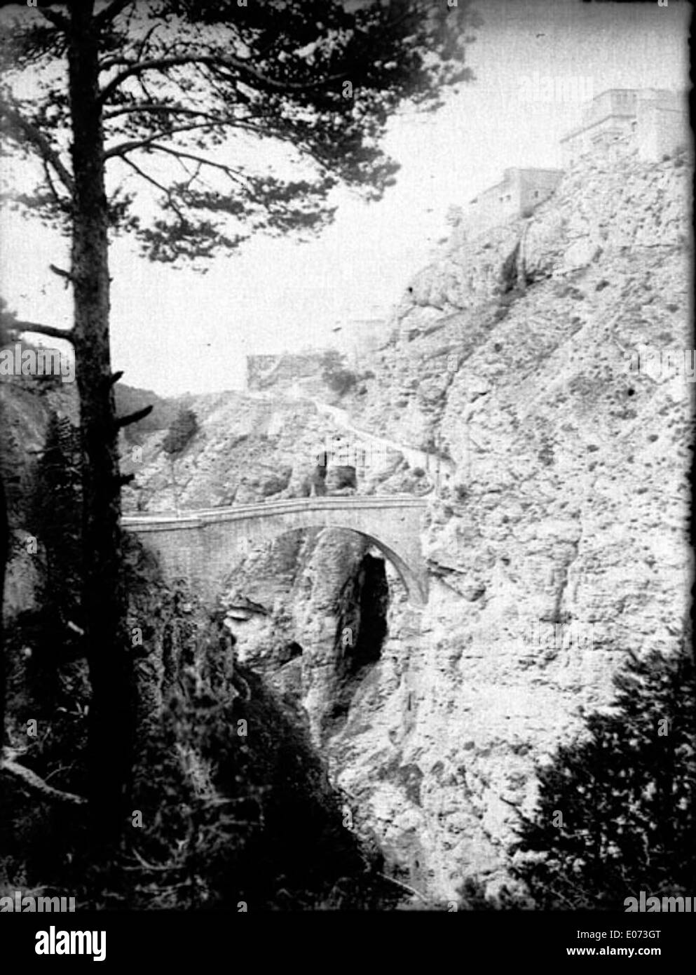 Bridge over ravine hi-res stock photography and images - Alamy