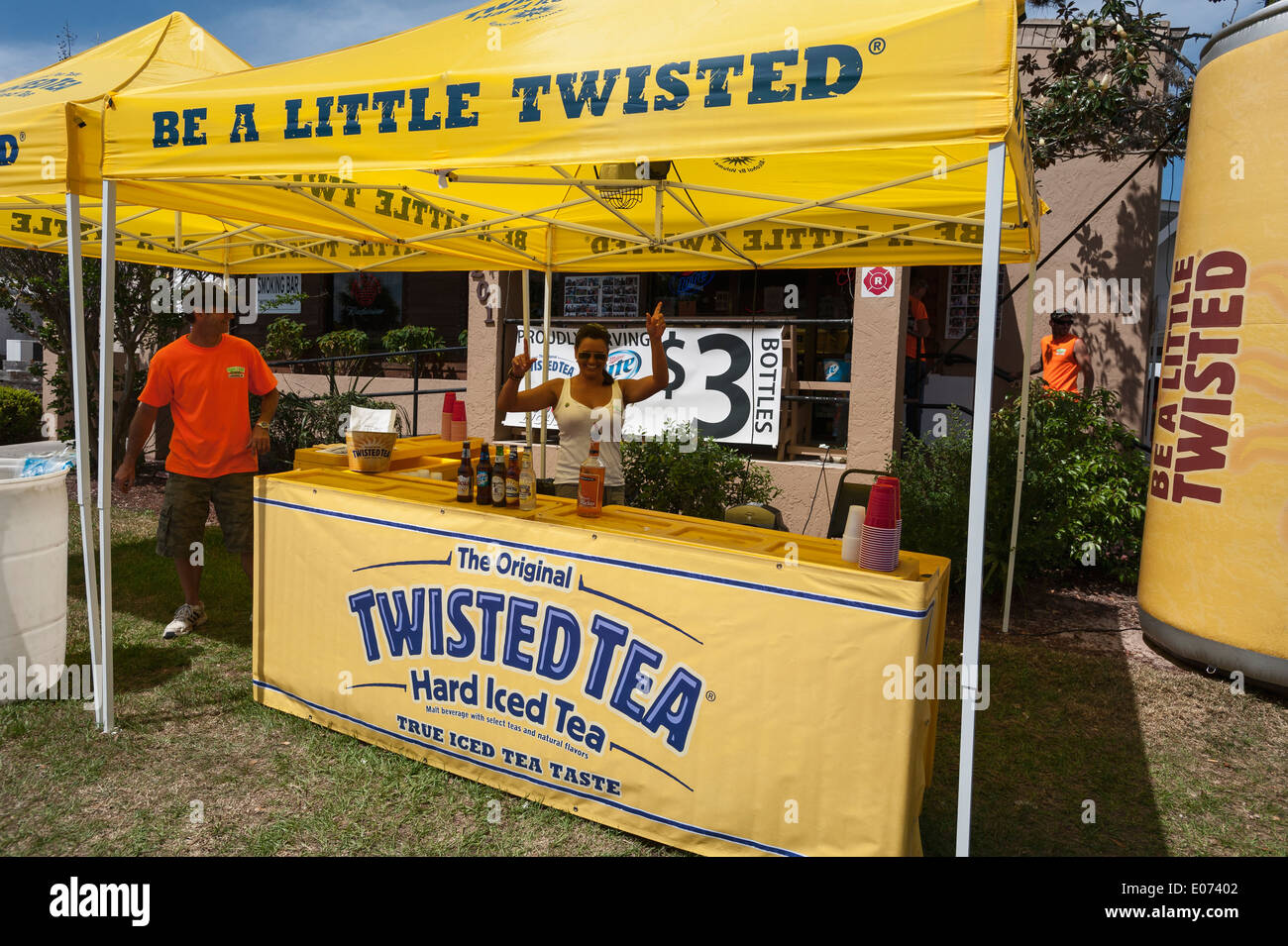 A Iced Tea vendor at an event on Main Street in Leesburg, Florida USA ...