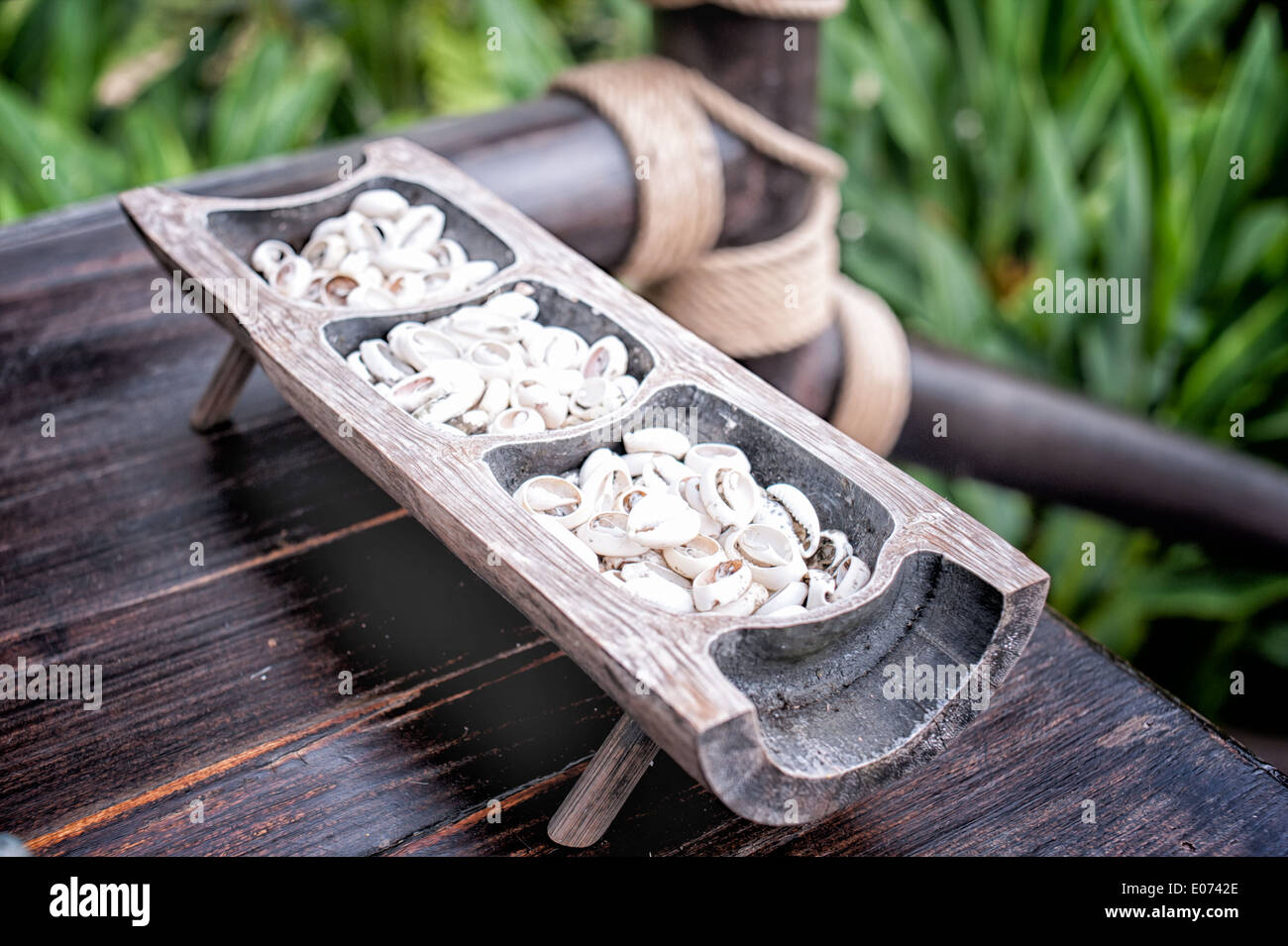 Cowrie shell money hi-res stock photography and images - Alamy