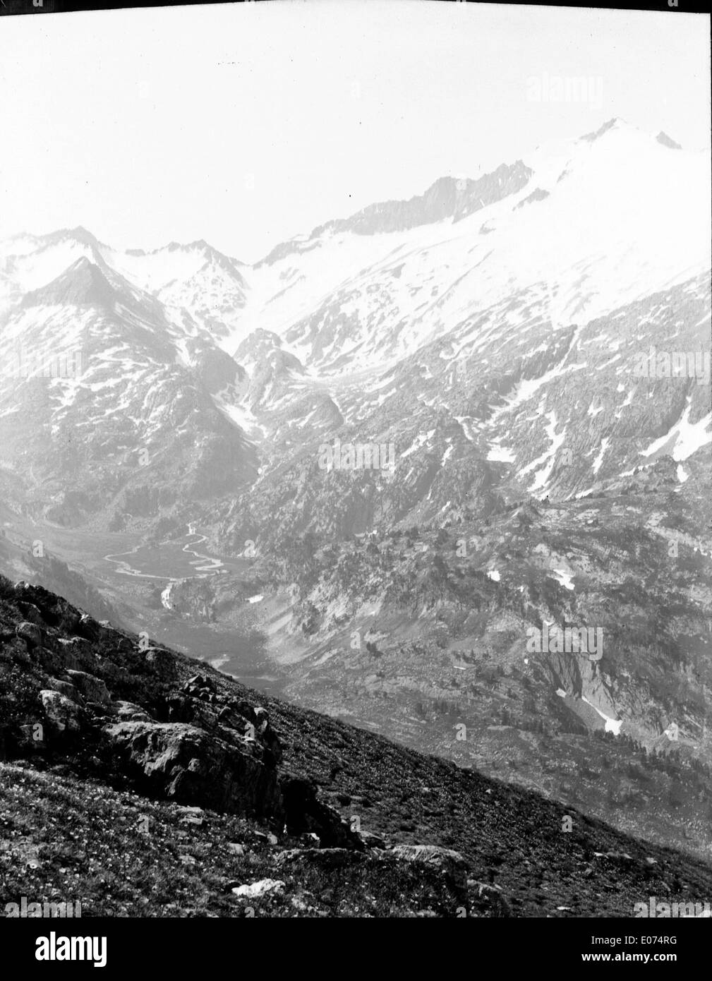 This map shows the Pic d'Aneto and surrounding areas near Luchon ...