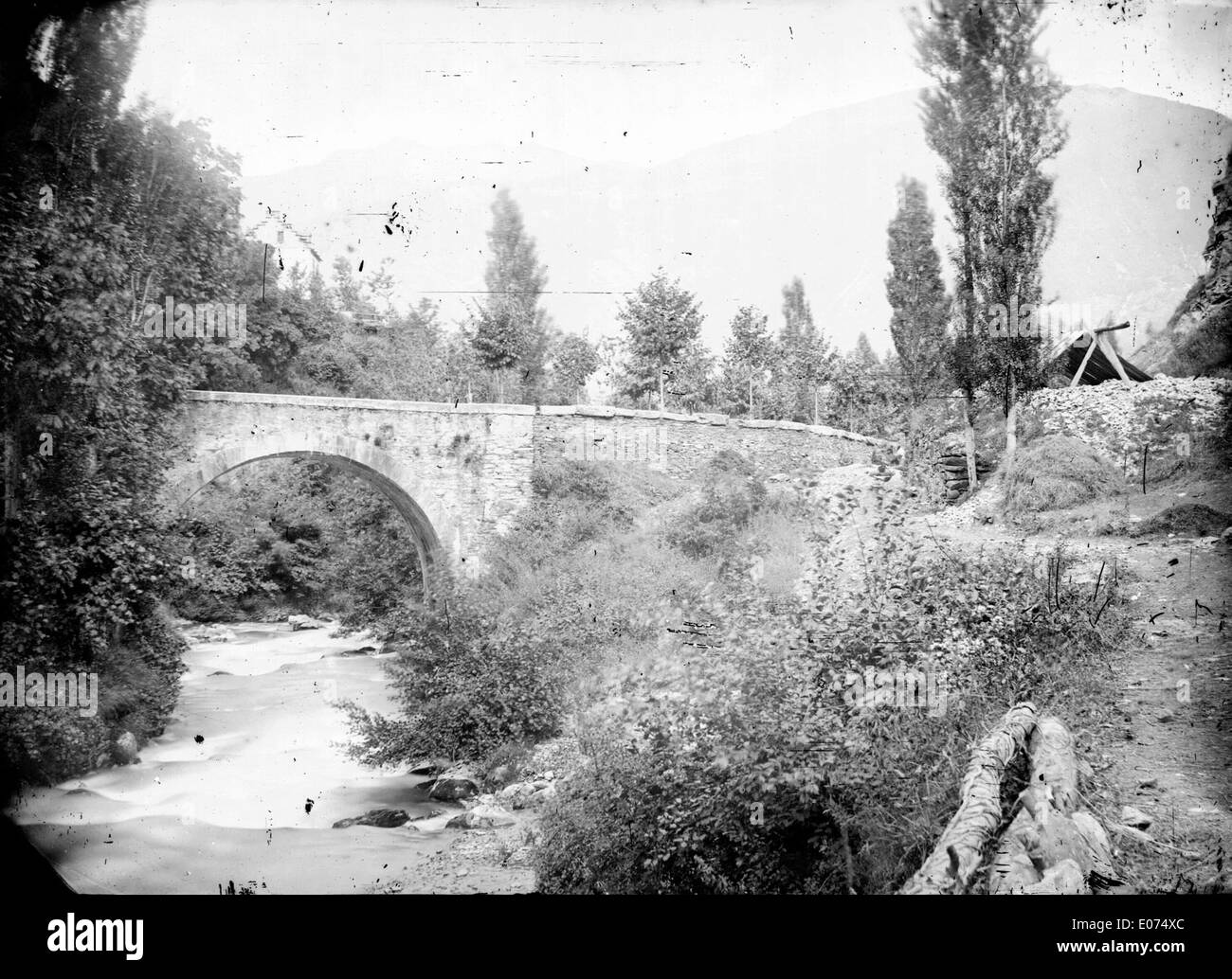 Picturesque stone bridge in Black and White Stock Photos & Images - Alamy