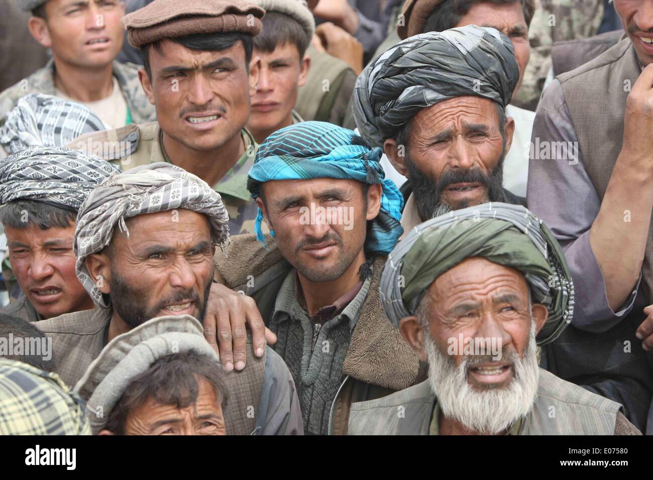 500 afghans hi-res stock photography and images - Alamy