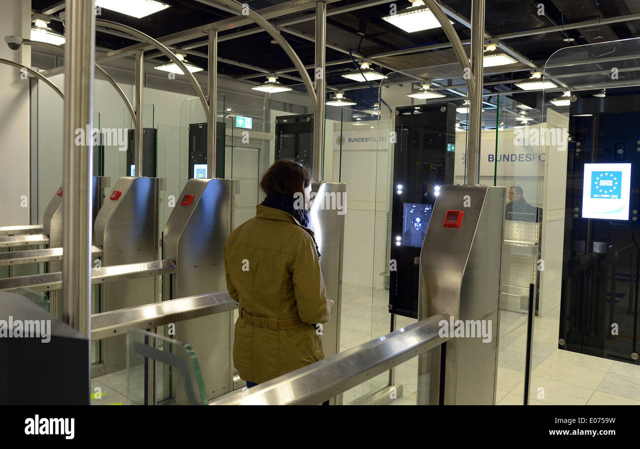 Germany Airport Passport Control Stock Photos & Germany Airport ...