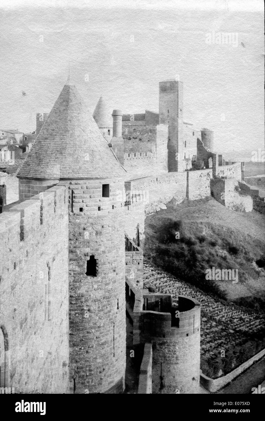 'Sur les remparts' is a painting by French artist Jean-Paul Laurens ...