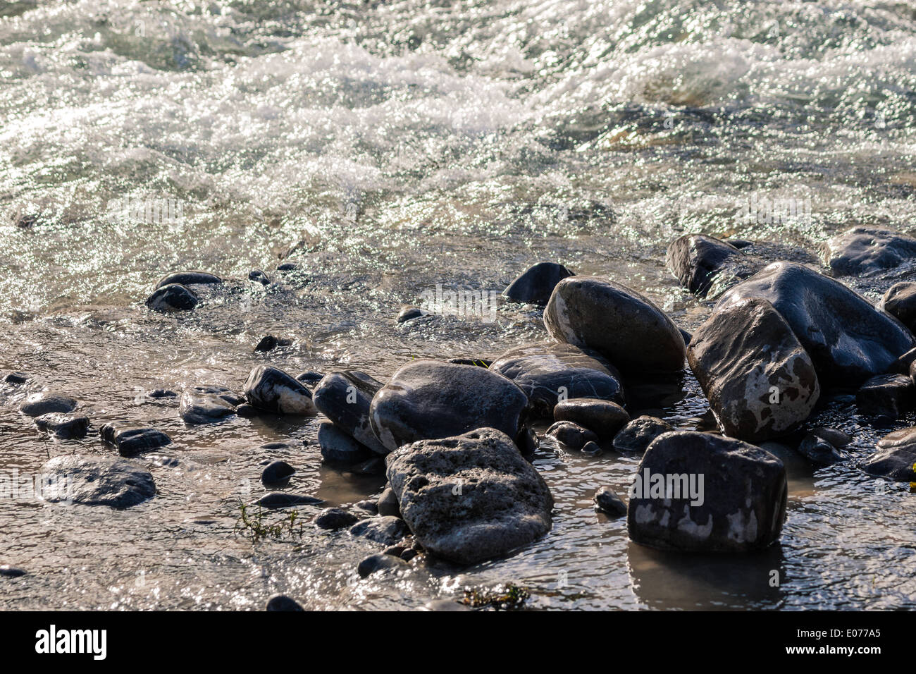 Riverside pebbles and stones hi-res stock photography and images - Alamy