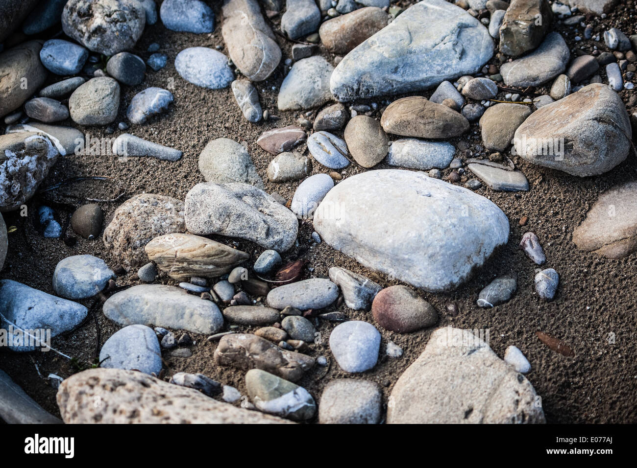 Beach pebbles coast contrast hi-res stock photography and images - Alamy