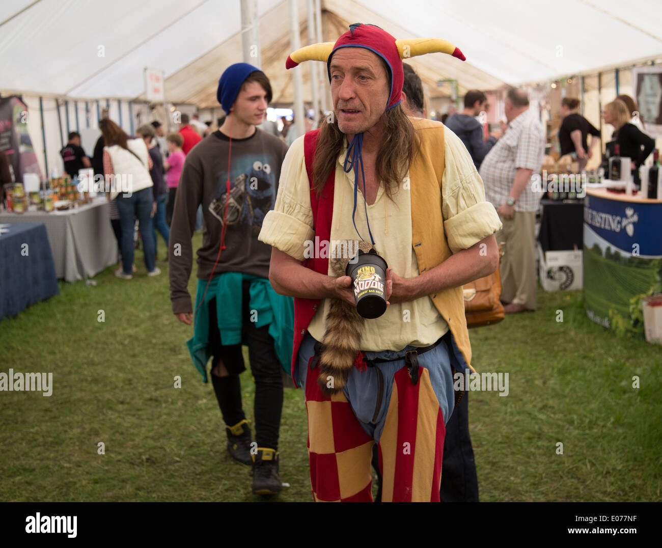 Jester clown entertainer hi-res stock photography and images - Alamy