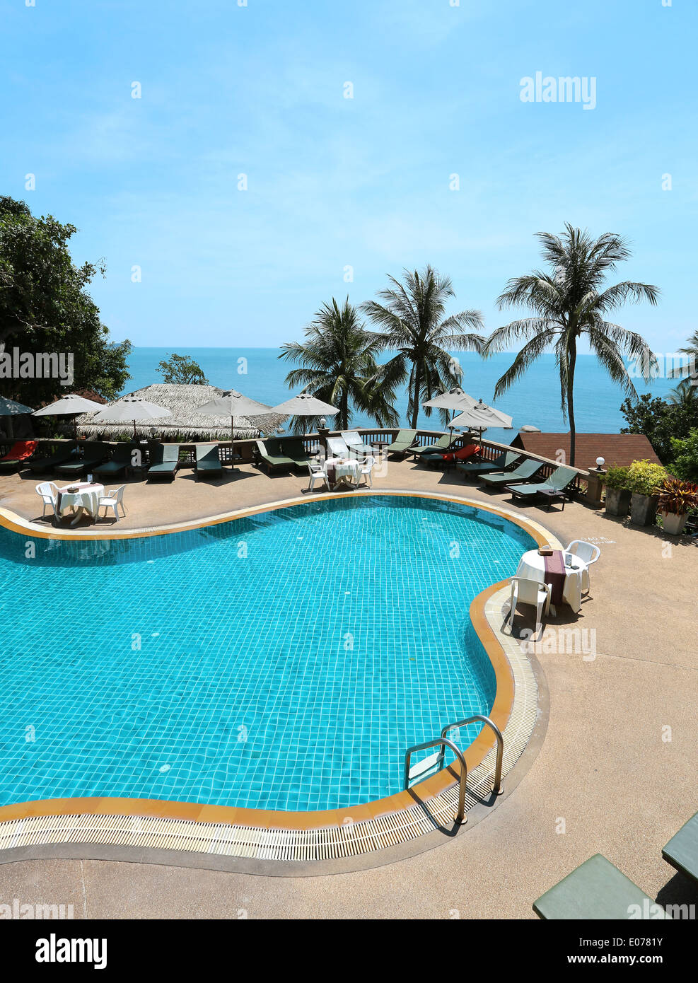 Sea view swimming pool at luxury hotel hi-res stock photography and ...
