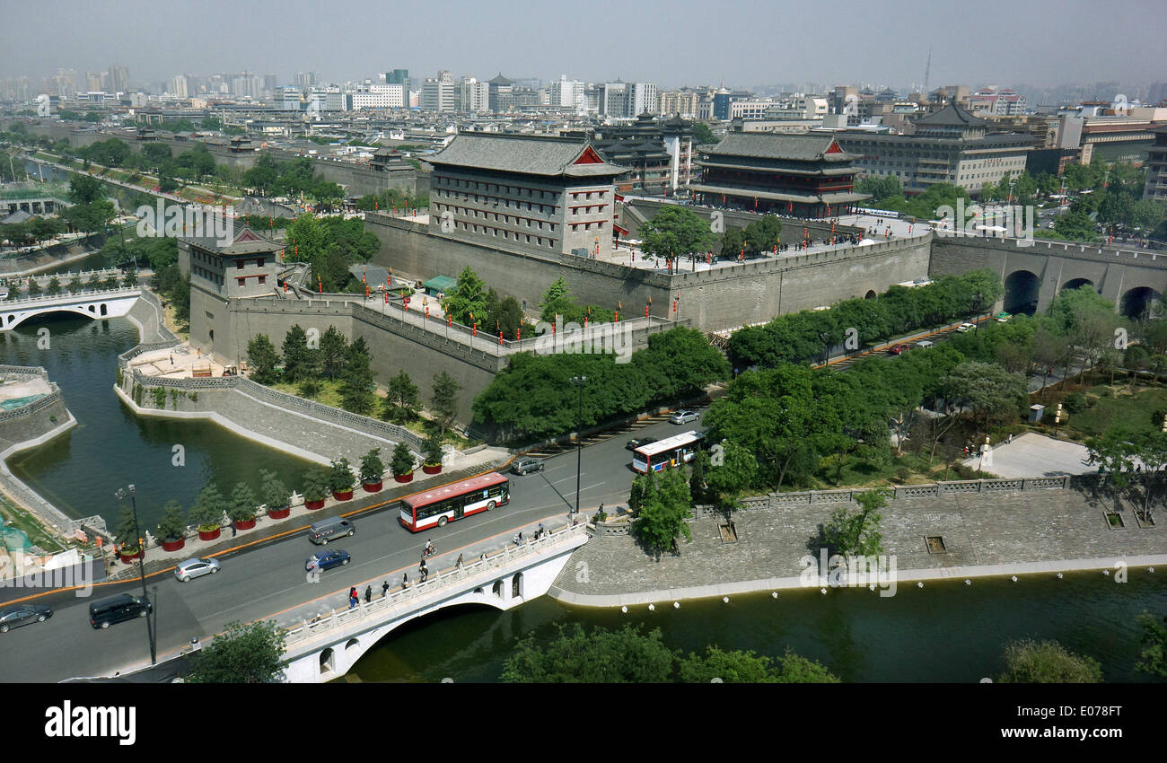 Yongning south gate xian city hi-res stock photography and images - Alamy