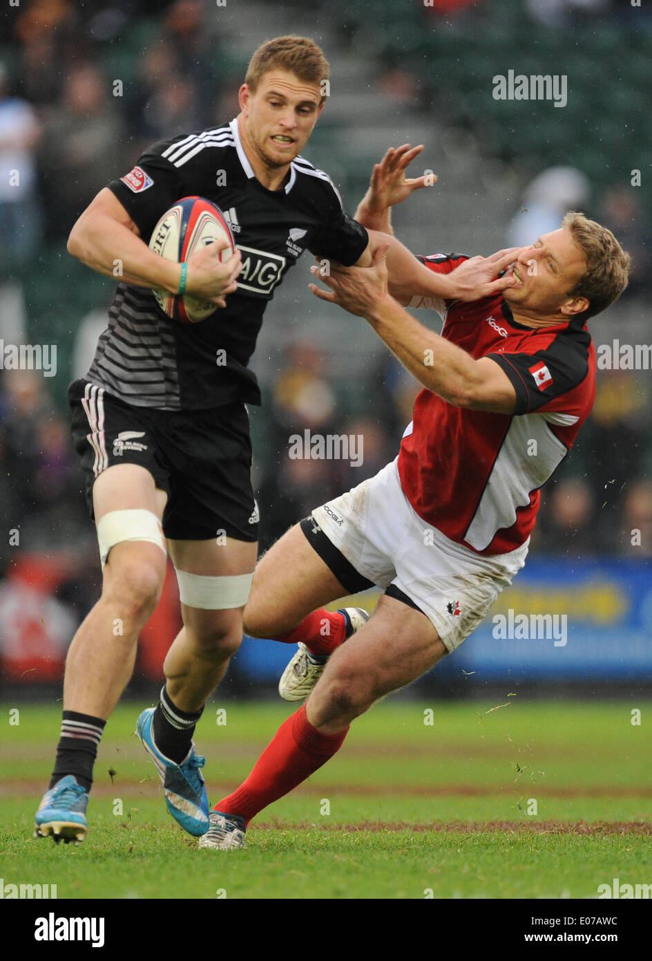 Glasgow, Scotland, UK. 4th May 2014. Scott Curry of New Zealand pushes ...