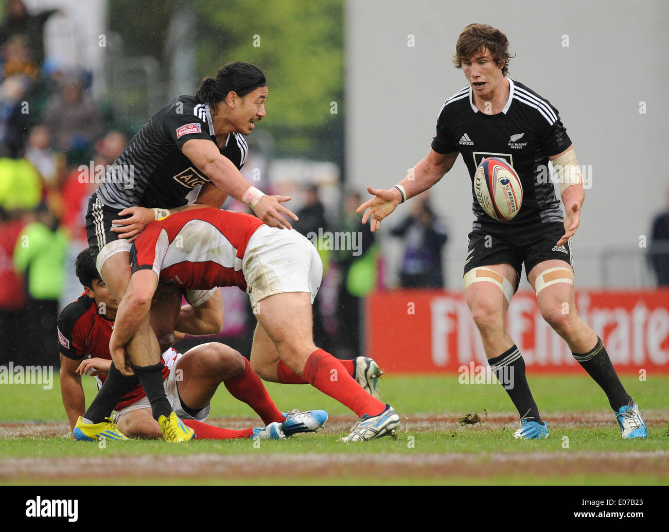 Scotland passes ball hi-res stock photography and images - Alamy
