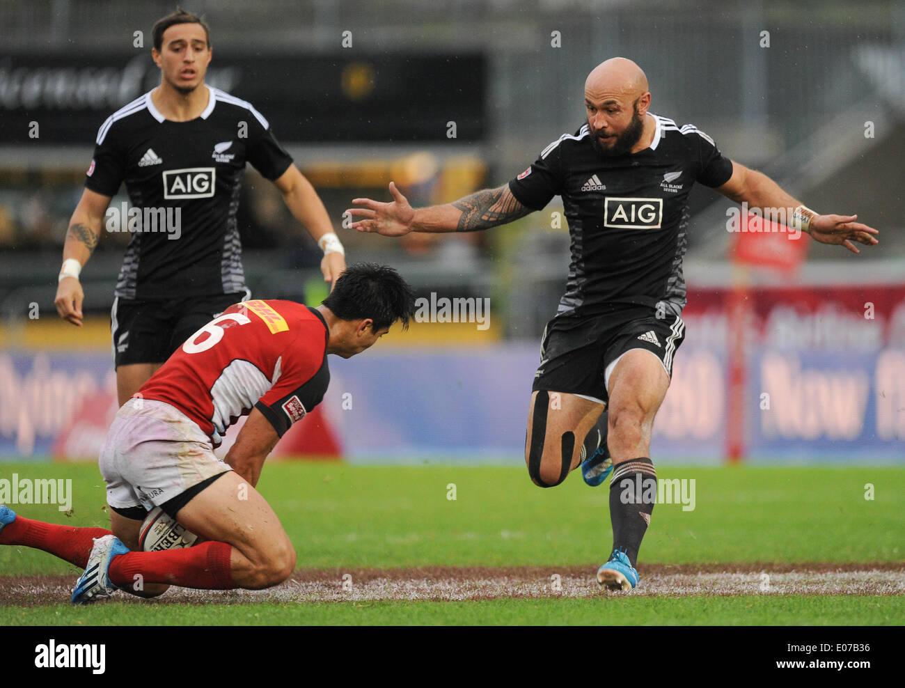 Glasgow, Scotland, UK. 4th May 2014. D J Forbes of New Zealand about to ...