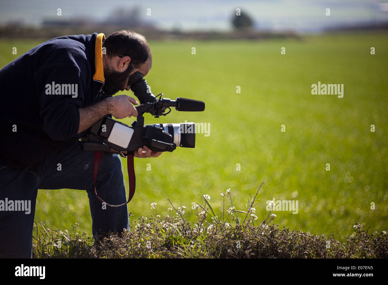 Tv cameraman cameramen hi-res stock photography and images - Alamy