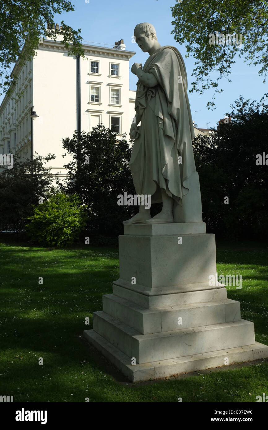 William huskisson statue hi-res stock photography and images - Alamy