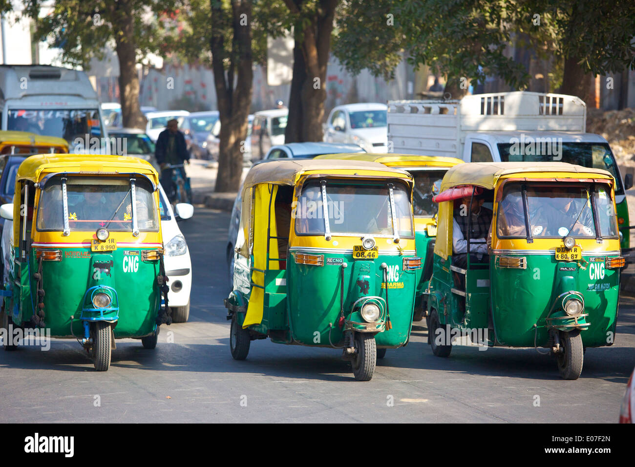 New delhi street hi-res stock photography and images - Alamy