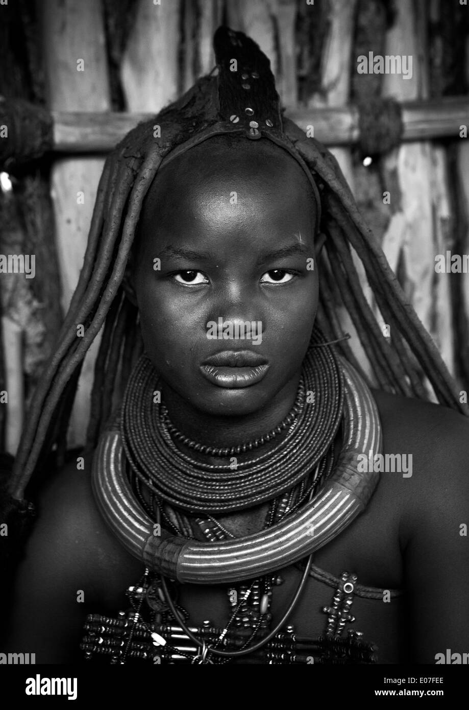 Himba woman dreadlocks hi-res stock photography and images - Alamy
