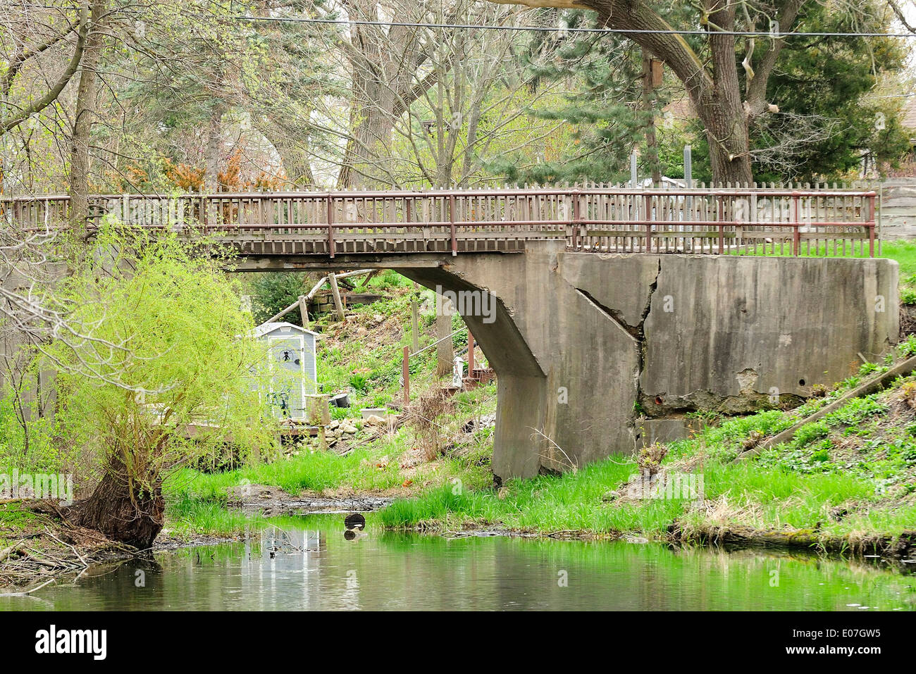 Decaying bridge hi-res stock photography and images - Alamy