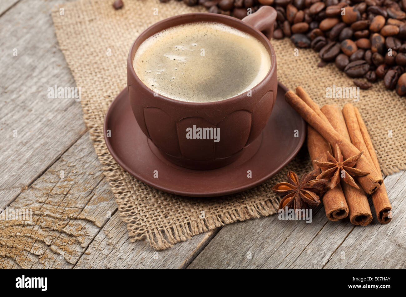 Table texture hi-res stock photography and images - Alamy