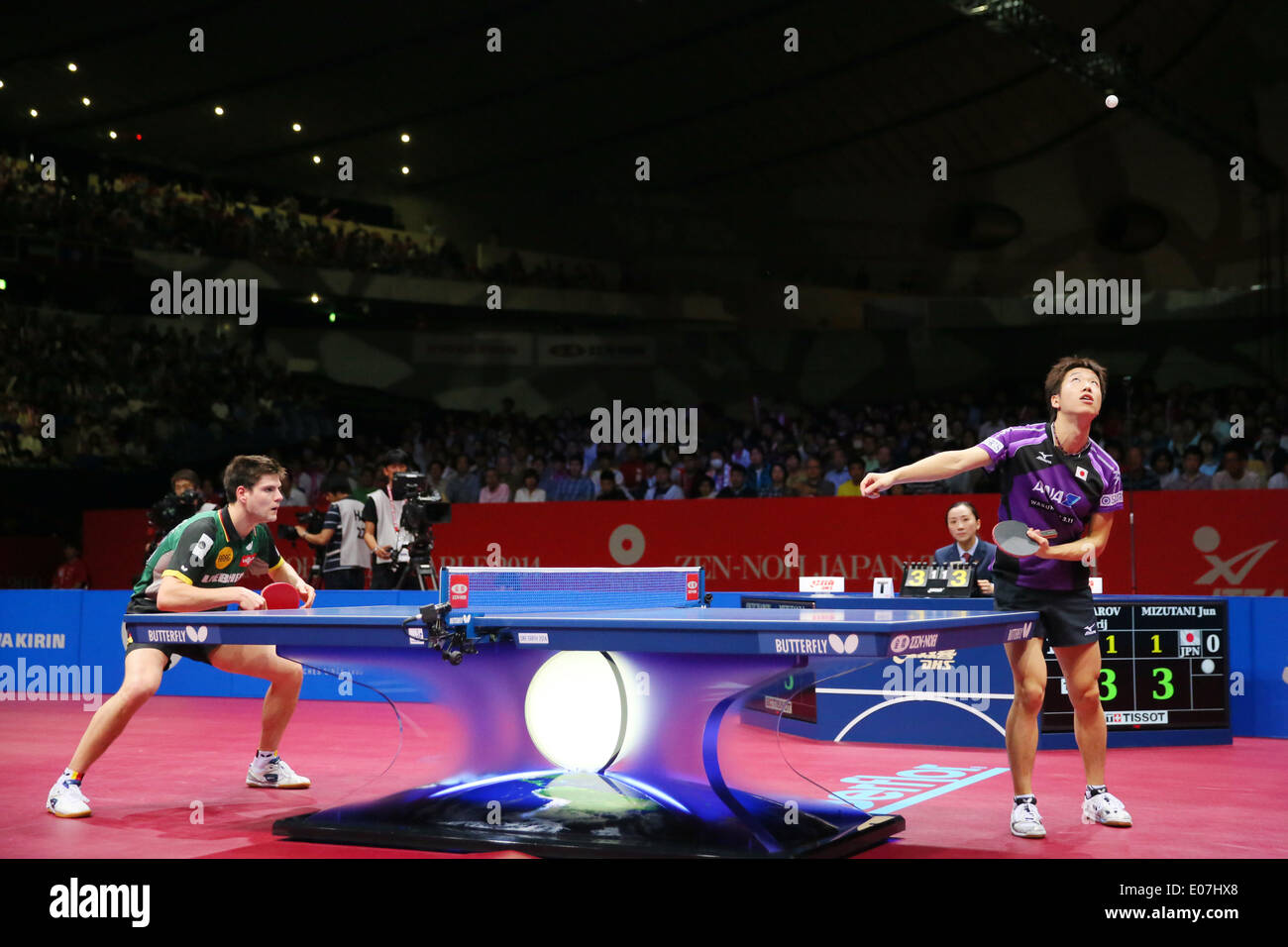 1st Yoyogi Gymnasium, Tokyo, Japan. 4th May, 2014. (L-R) Ovtcharov ...