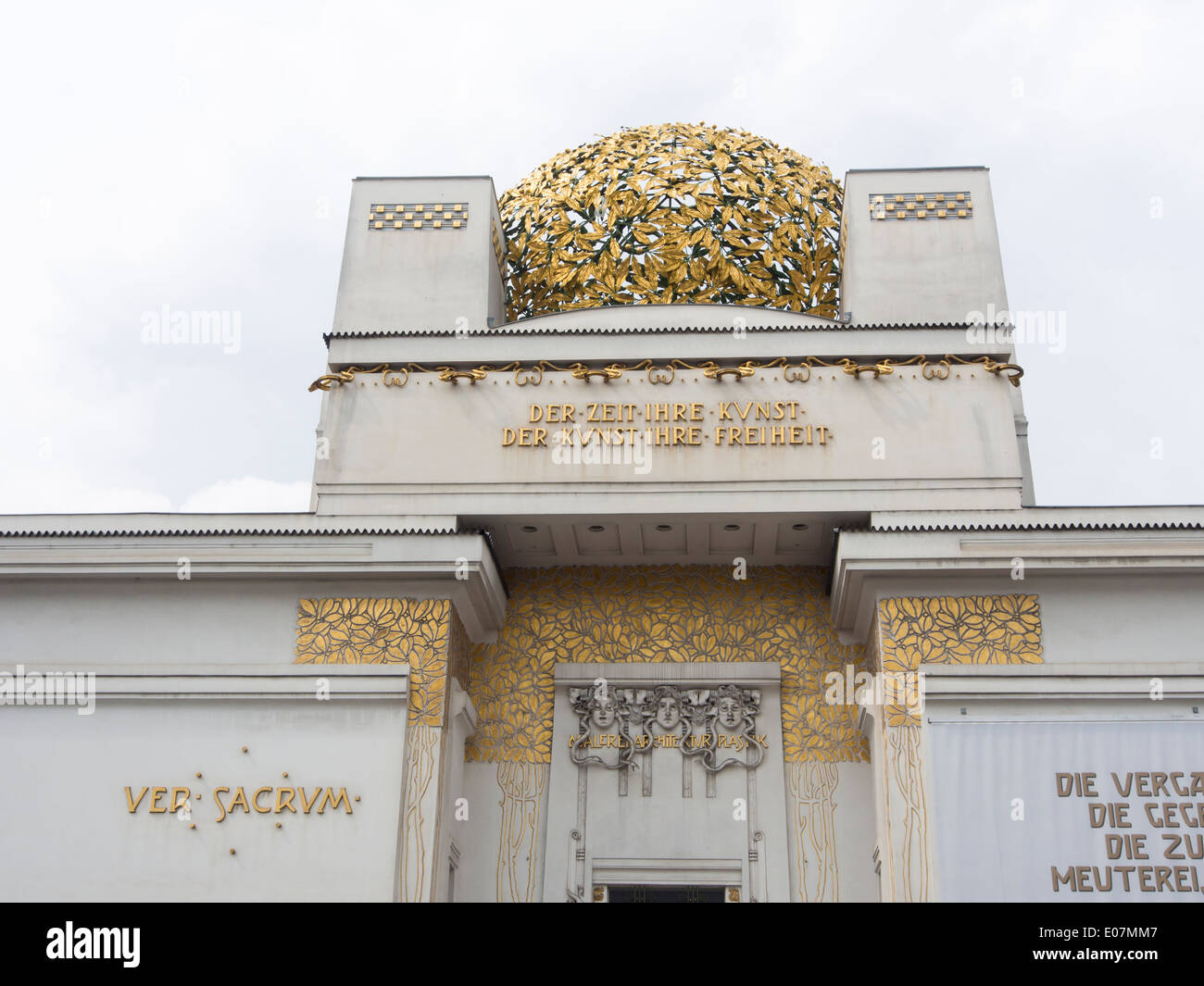 Wien secession building hi-res stock photography and images - Alamy