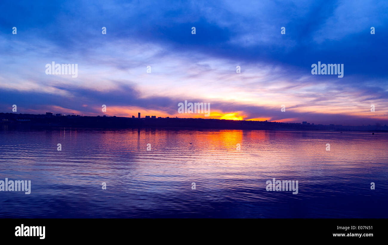 Tranquil sunlight landscape hi-res stock photography and images - Alamy