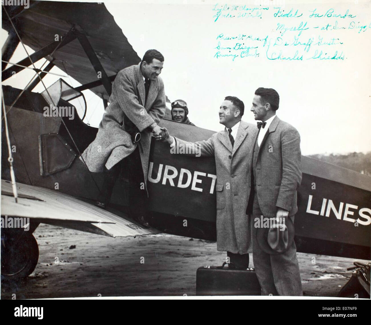 Hobart airport hi-res stock photography and images - Alamy