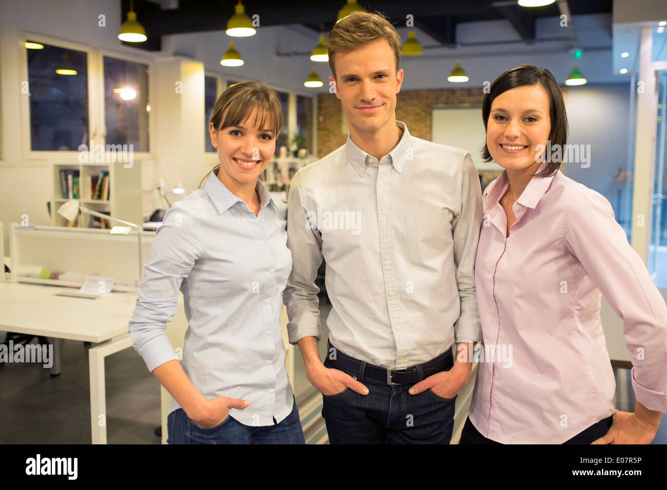 Team office background hi-res stock photography and images - Alamy