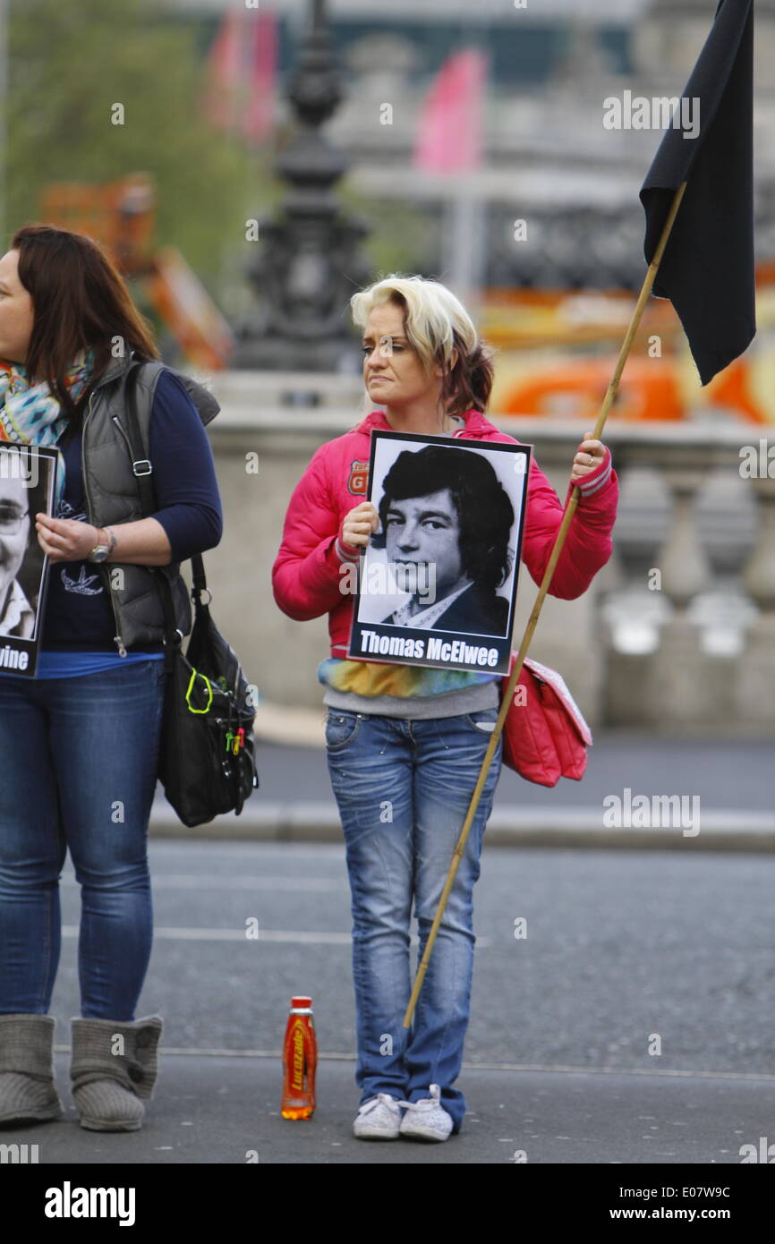 An ira hunger striker in the maze prison hi-res stock photography and ...