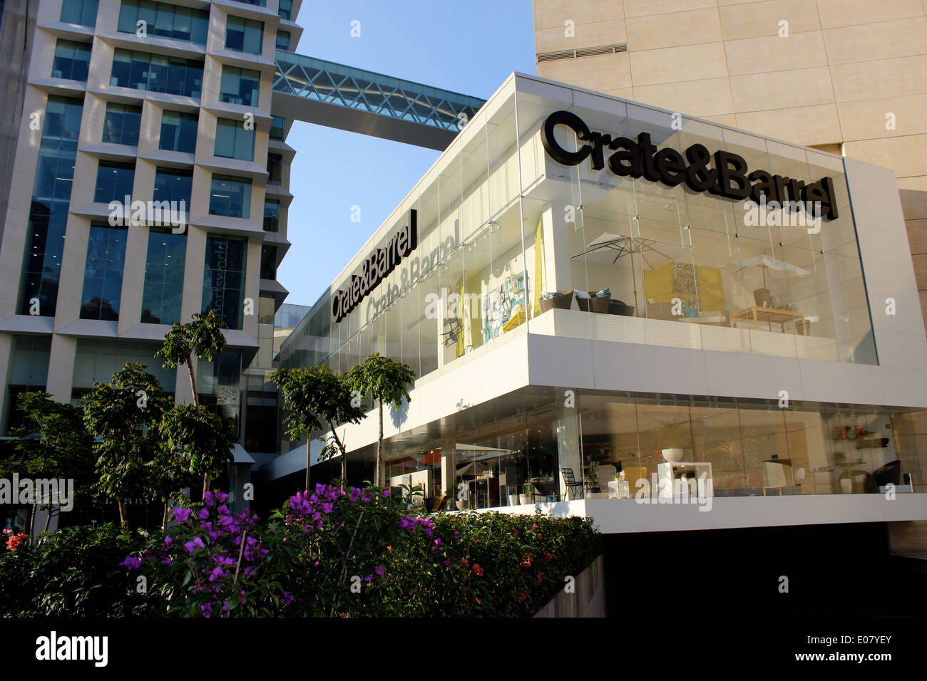 Antara shopping hi-res stock photography and images - Alamy
