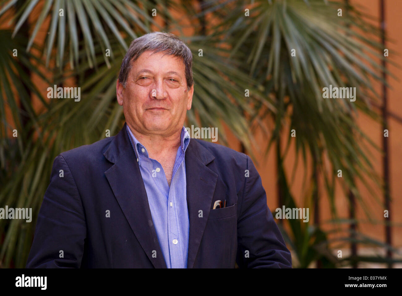 Tony roma hi-res stock photography and images - Alamy