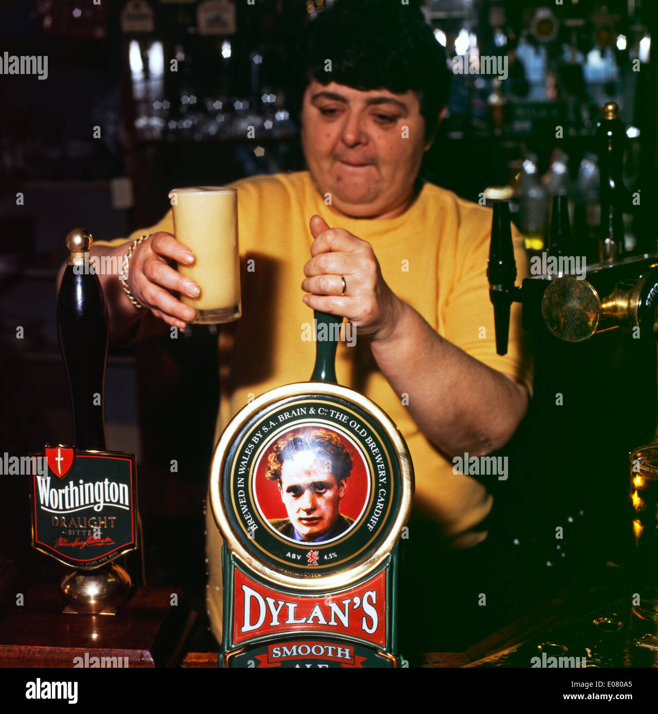 Dylan's smooth ale hi-res stock photography and images - Alamy