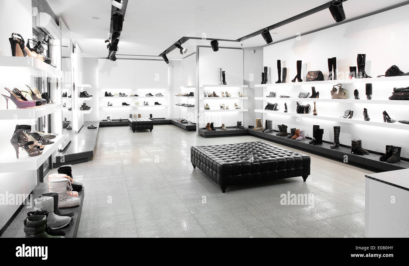 Bright large shoe store with new collection Stock Photo - Alamy