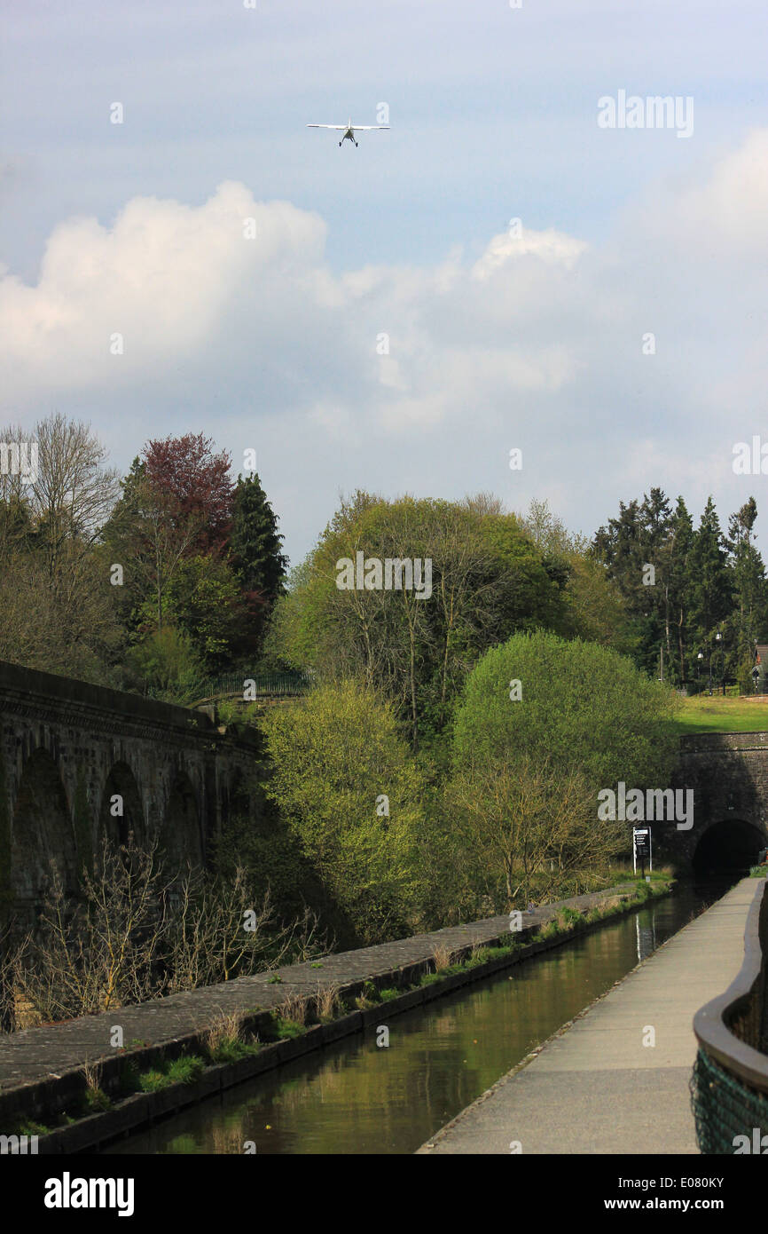 Aircraft aeroplane plane hi-res stock photography and images - Alamy