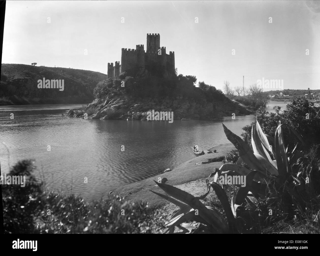 Castelo de Almorol, Portugal Stock Photo - Alamy